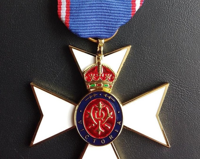 British ROYAL VICTORIAN ORDER Replica Royal Medal Superior Quality 1896 ...