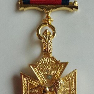 NAPOLEONIC British Peninsular War Replica Gold ARMY CROSS Medal 1813 ...