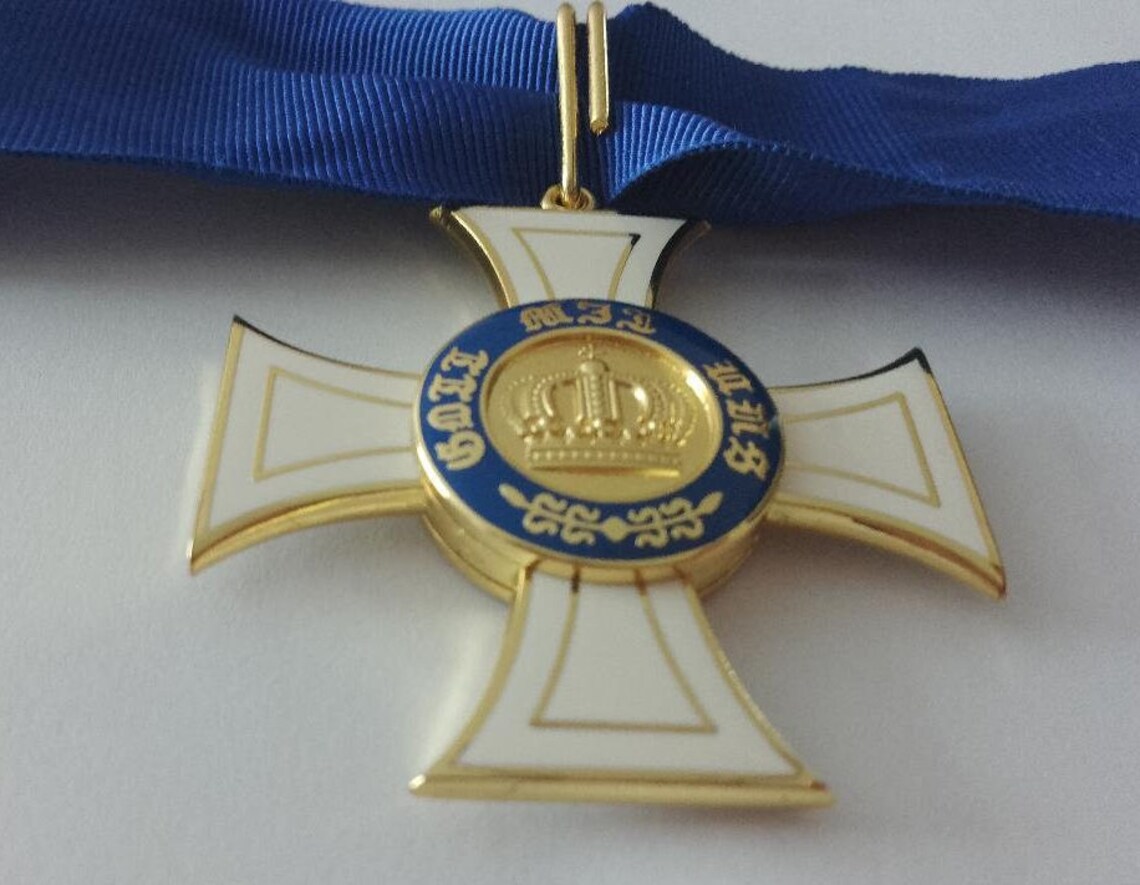 ROYAL ORDER of the CROWN Replica Prussian Neck Medal 1861 - Etsy