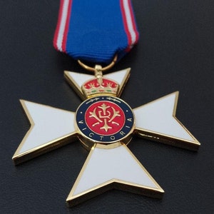 British ROYAL VICTORIAN ORDER Replica Royal Medal Superior Quality 1896 ...