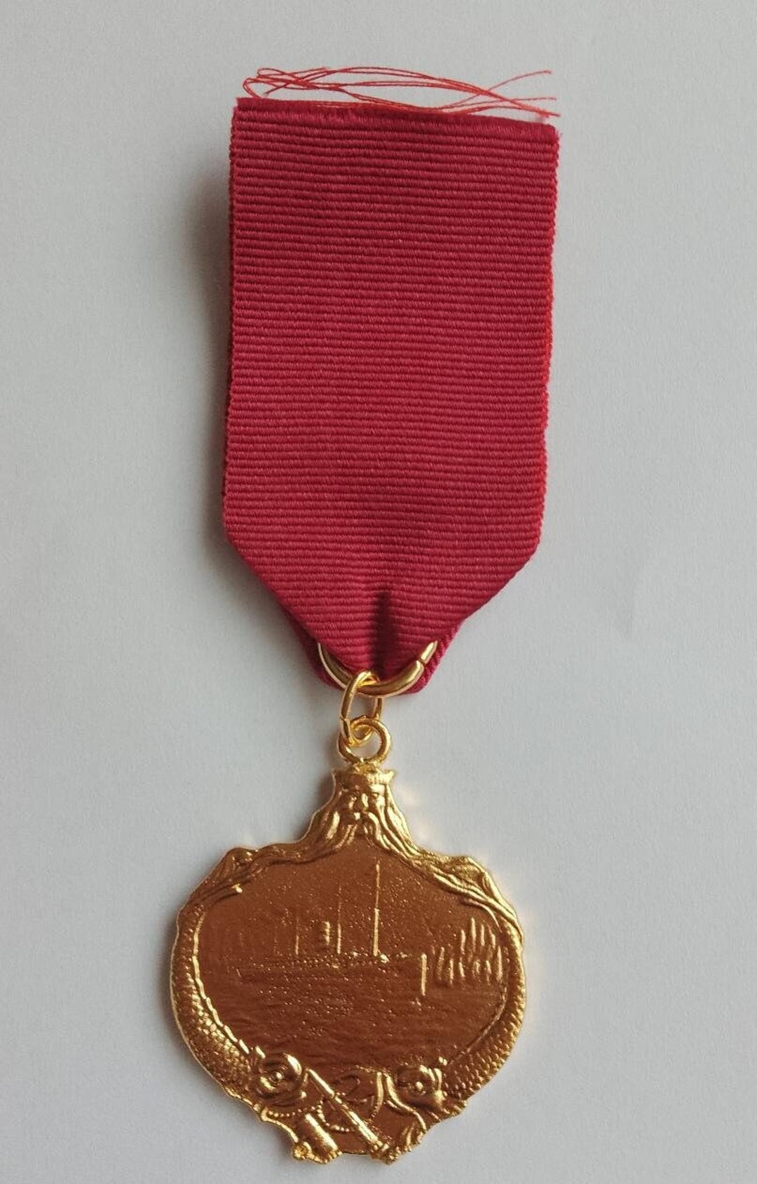 REPLICA R.M.S CARPATHIA Gold Medal Some Scratches and Chips to Medal - Etsy