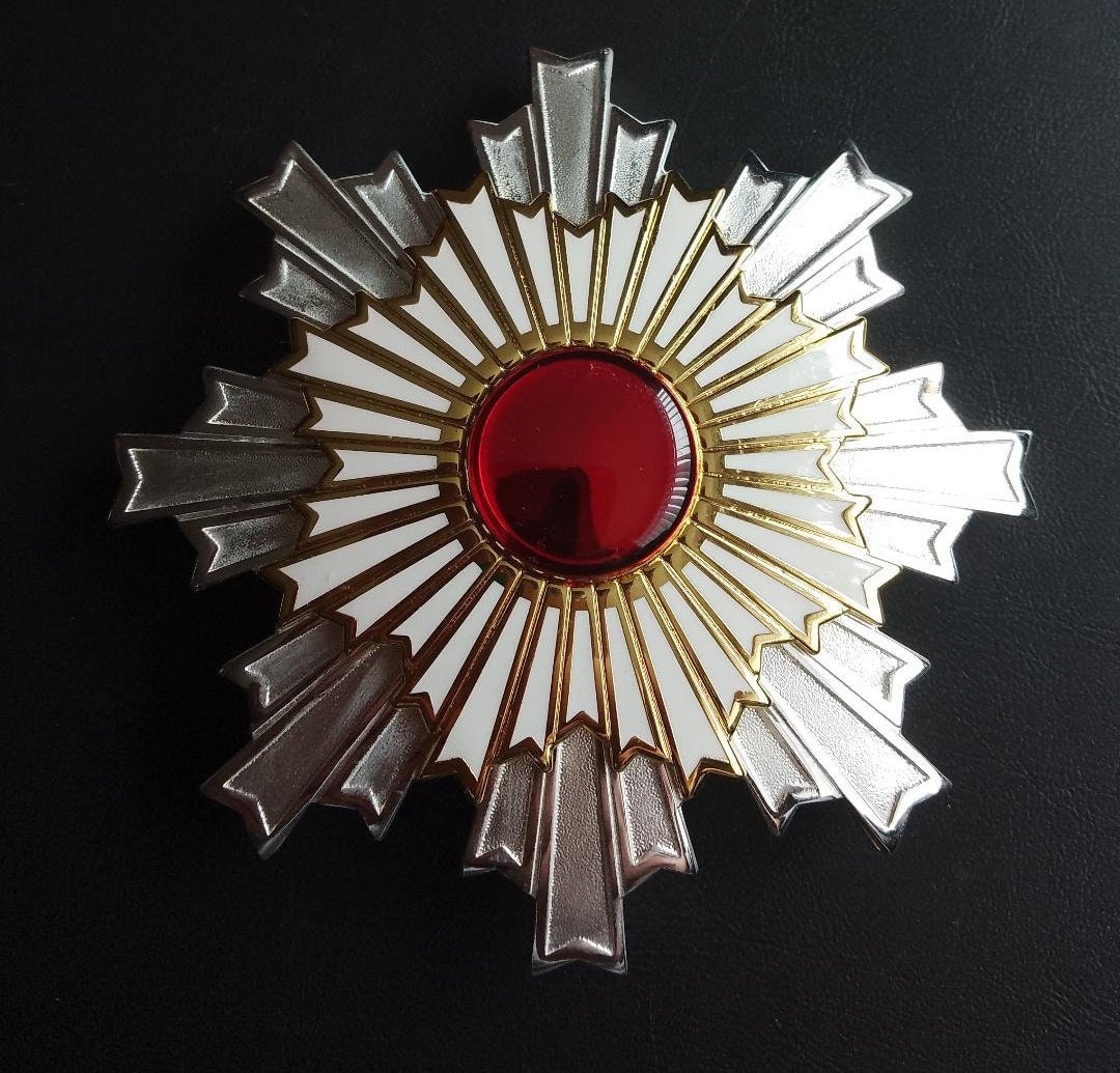 JAPANESE Order of the Rising Sun REPLICA Grand Cross Breast Star 1875 ...