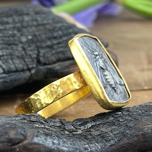 Sultan Oxdized Bee Coin Ring, Dainty Bumble Bee Ring, Sterling Silver ...