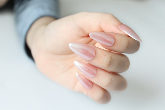 Almond short acrylic nails store