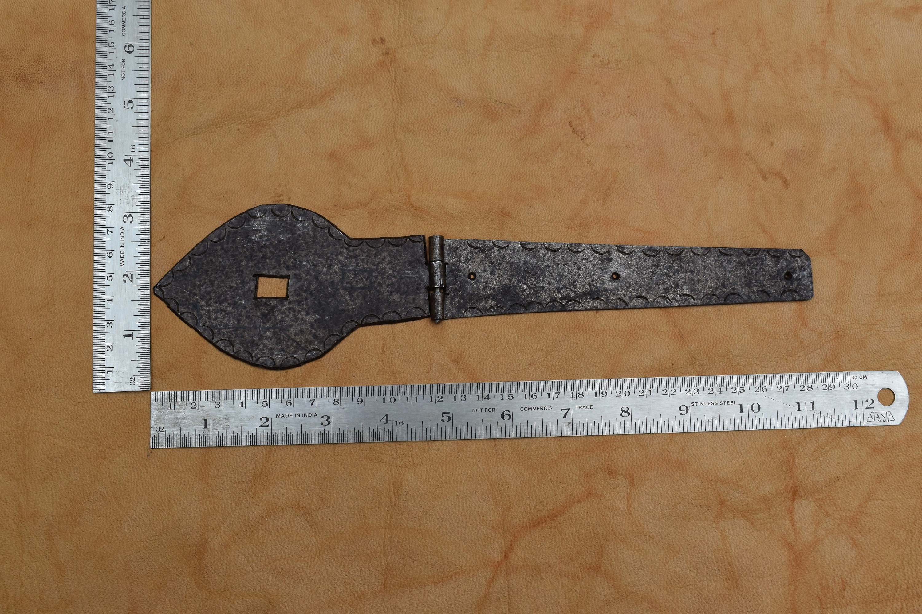 Handmade Iron Hinges Head Burn Rusty Hardware Vintage Iron Door Gate ...