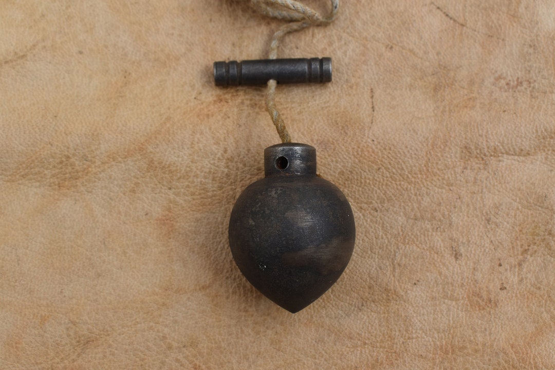 Iron Leveling Plumb Bob Vintage Collectible Rustic Tool Salvage Farm ...