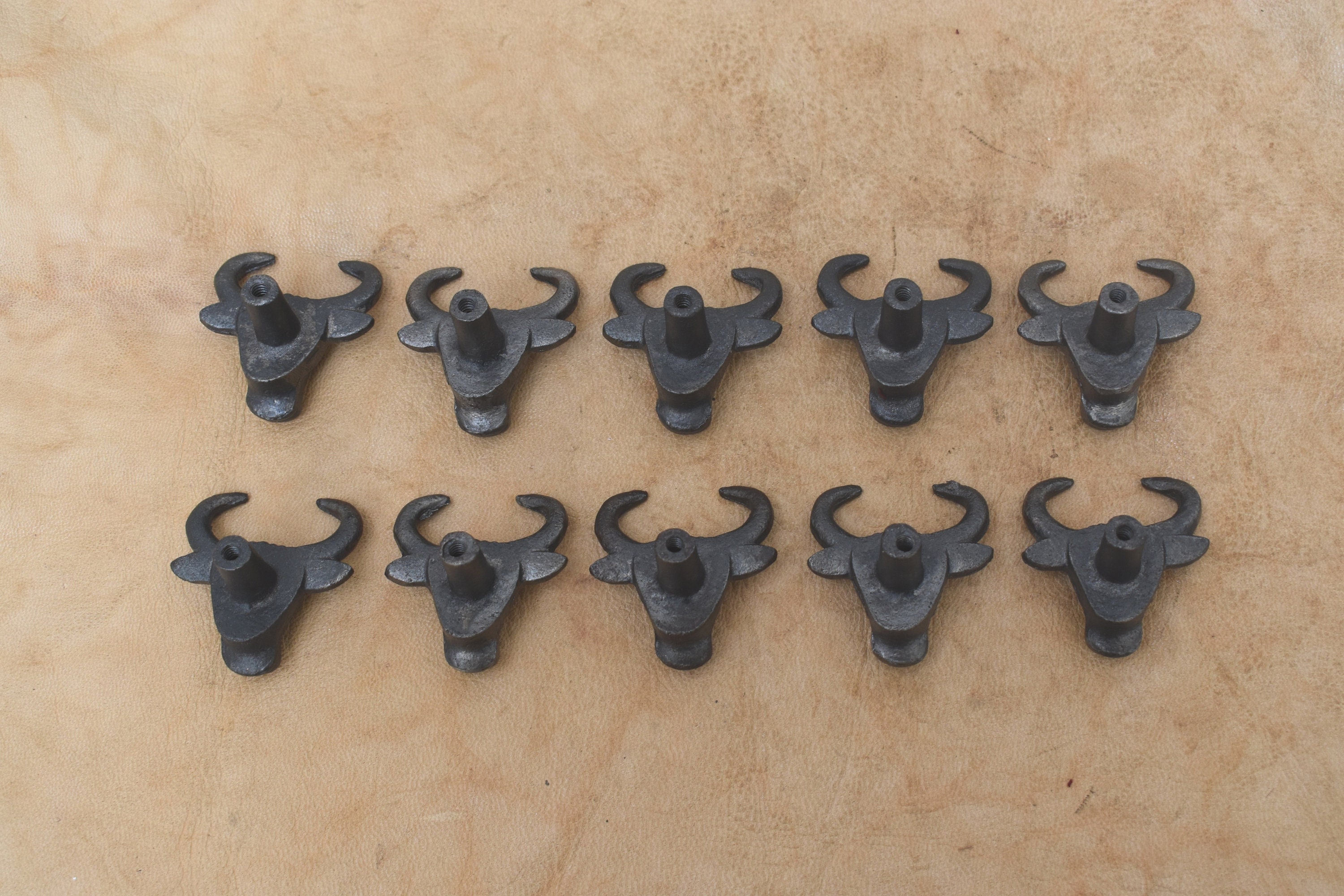 Vintage Type Cast Iron Cow Face Shape Knob Drawer Handle Cupboard Knobs ...