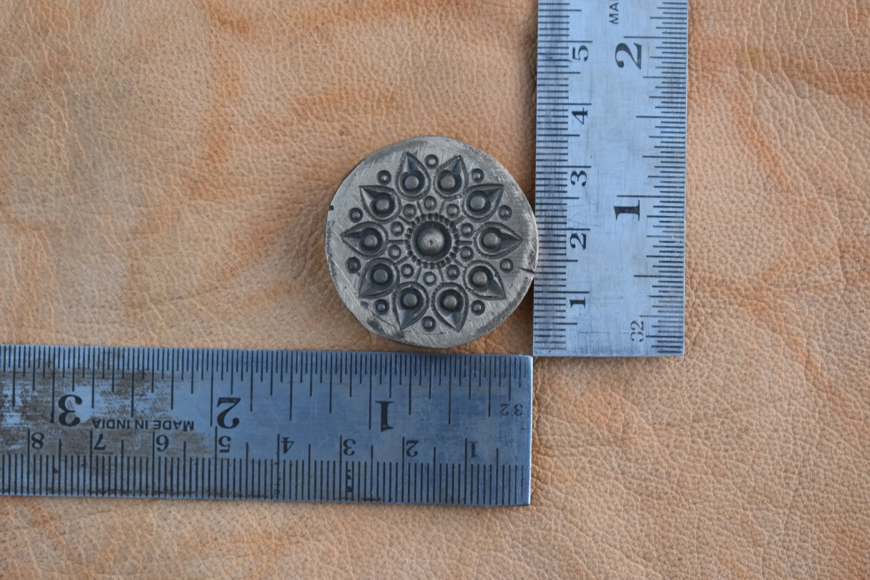 Molde de troquel vintage raro diseño de flores de bronce antiguo diseño ...