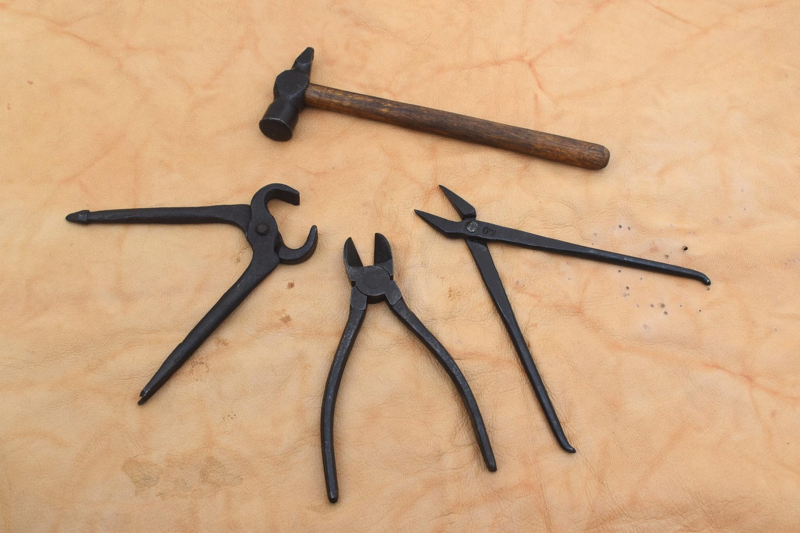 Blacksmith Handmade Iron Hammer and Nippers Wood Working Tinsmith Tool ...