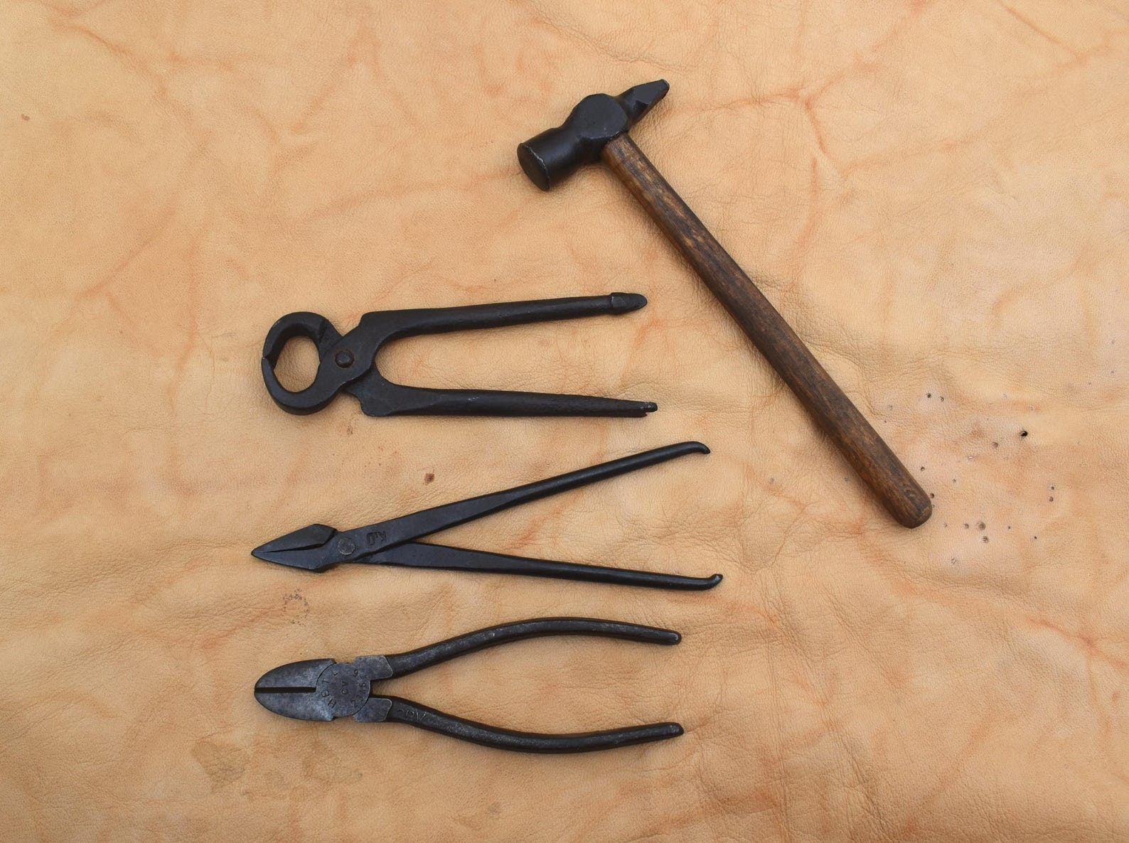 Blacksmith Handmade Iron Hammer and Nippers Wood Working Tinsmith Tool ...