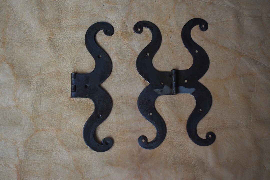 Vintage Iron Door Gate Hinges Handmade Iron Hinges Head Burn Rusty ...