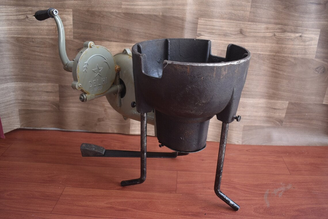 Vintage Style Coal Forge Furnace Blacksmith's Forge With Hand Blower ...