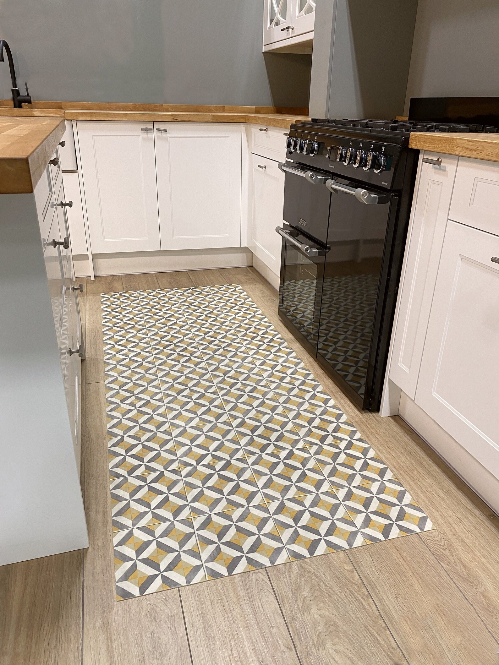 Geometric Vinyl Runner Floor Mat in Mosaic Tile Pattern for - Etsy UK