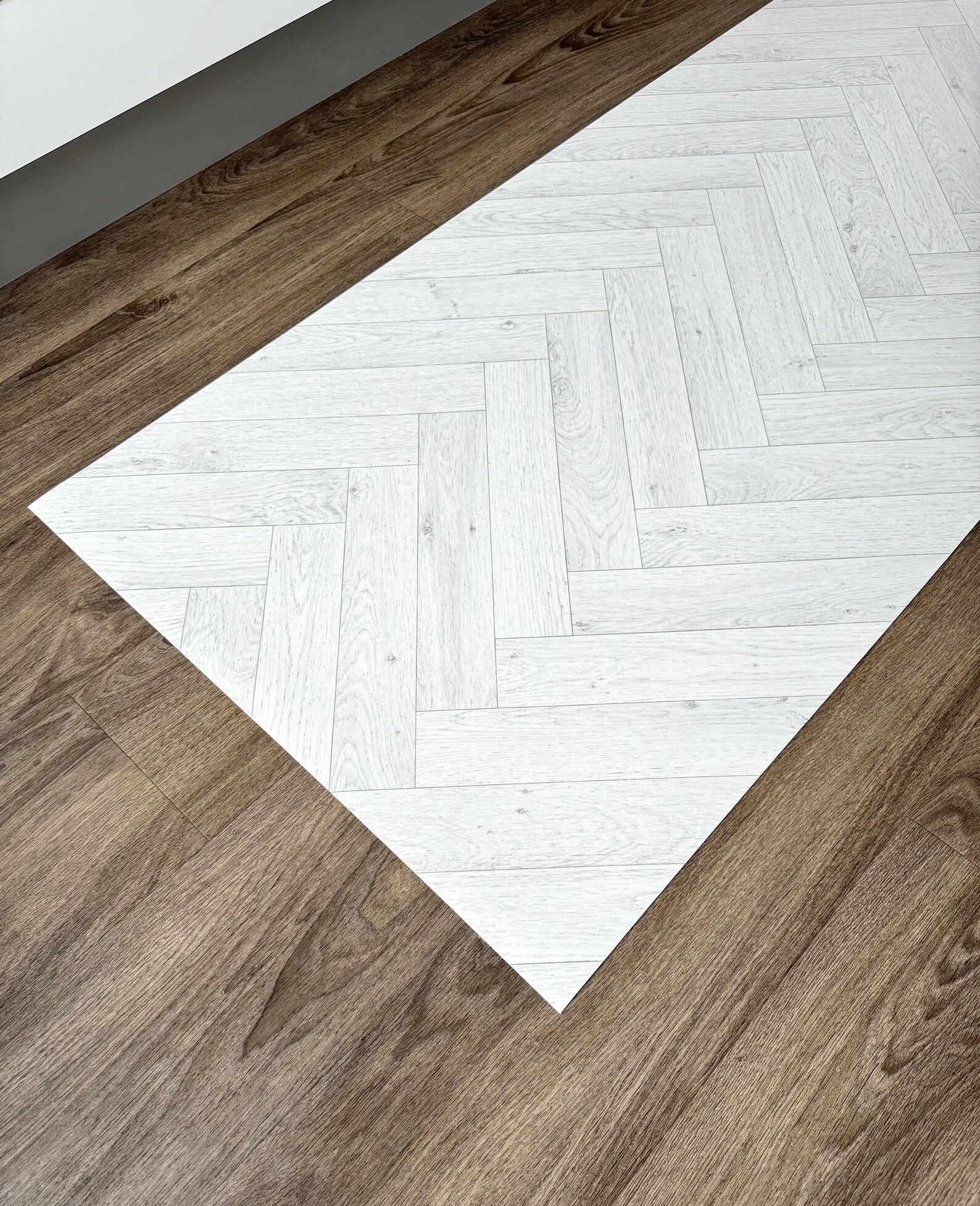 Parquet Vinyl Runner Rug, White Floor Mat in Herringbone Pattern for ...