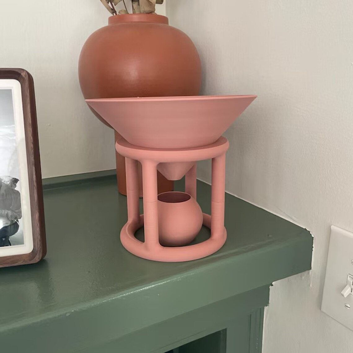 The FUNNEL Planter With Stand and Water Catch for Indoor House Plants ...