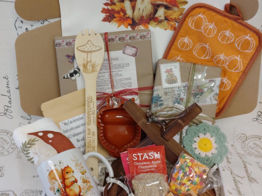 Blind Date With a Book Box~ Cookbook and a Book ~book Lover Gift ...