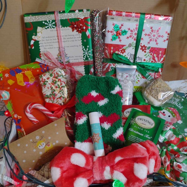 Gifts for the Blind - 60+ Gift Ideas for 2024