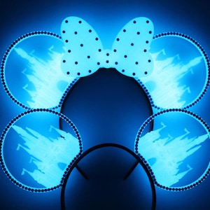 3D GLOW Castle Sparkly Iridescent Clear Crystal Inspired Disney World ...