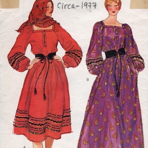 1977 Vintage VOGUE Sewing Pattern B32 1/2” DRESS & BELT (2280) Vogue ...