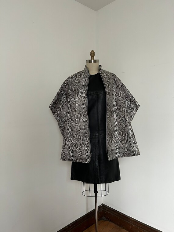 1960s Faux Snakeskin Water Resistant Front Zip Cape - Gem