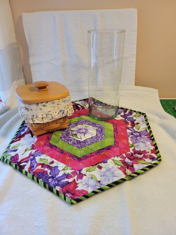 Quilted Hexagonal Table Mat - Etsy