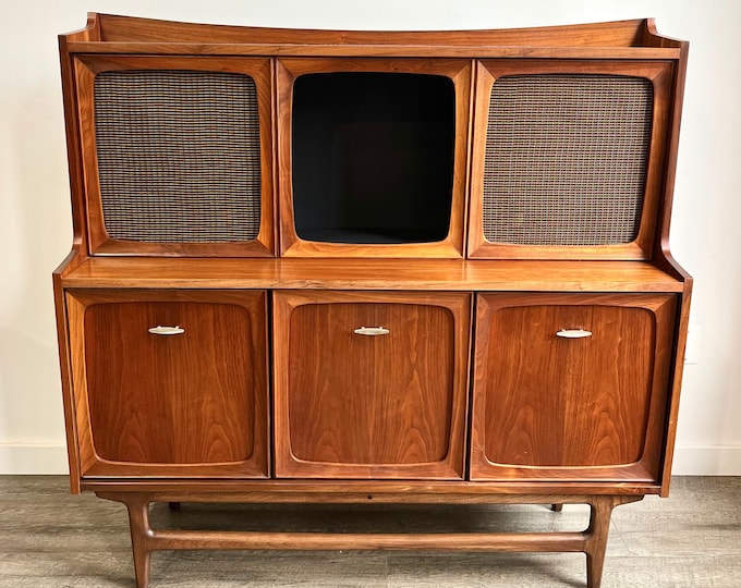 AVAILABLE Mid-century Victorla RCA Victor Gutted Record Player/bar ...