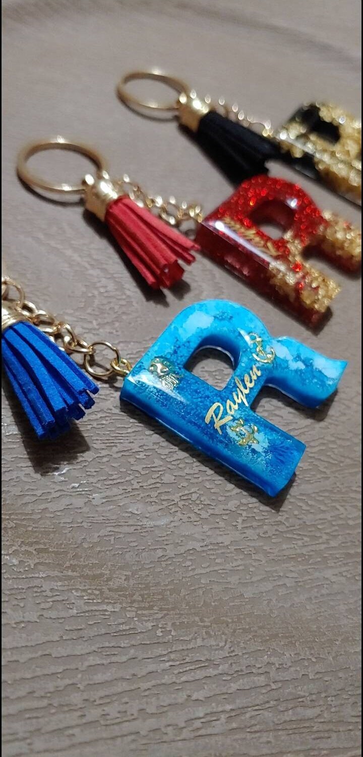 Personalized Resin Keychain - Etsy