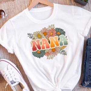Retro Floral Nana, Retro Hippie Flowers, Groovy Nana Sublimation PNG, Vintage Nana, Nana ...