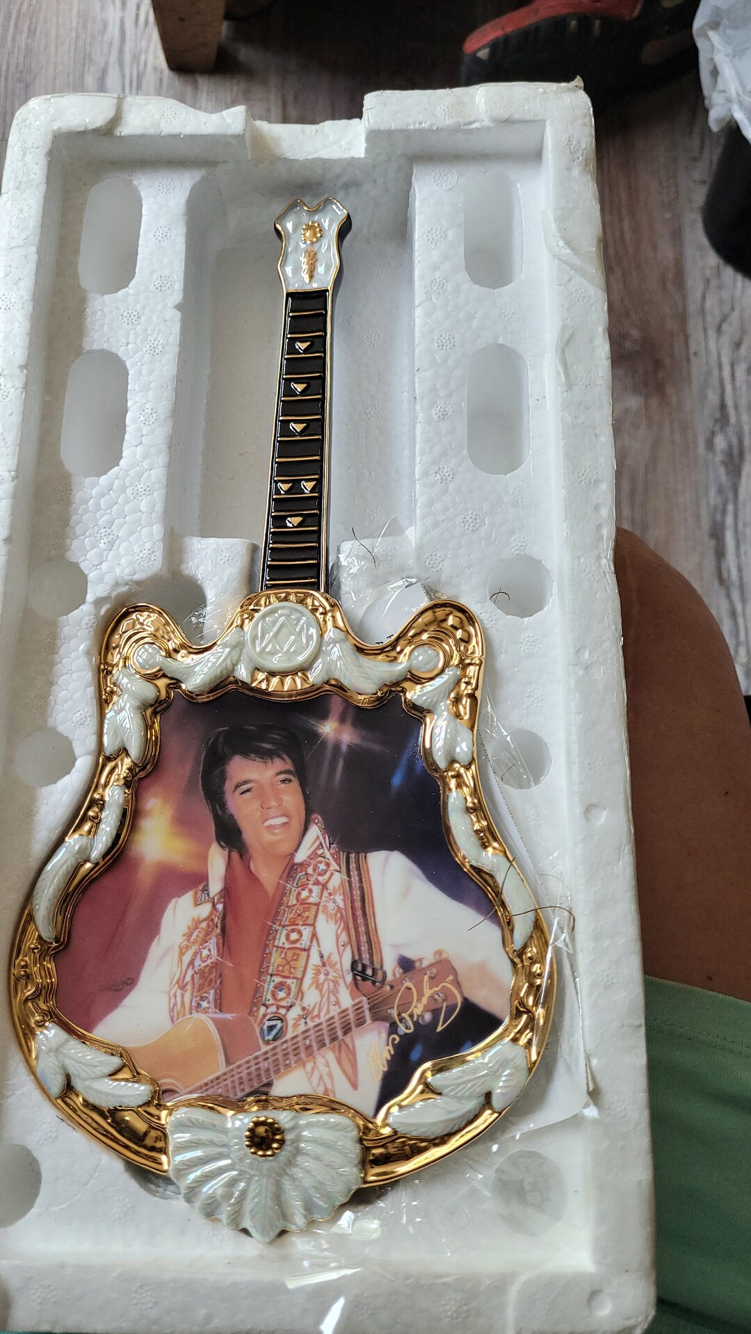 2001 1975 the Spirit Guitar Elvis Rock N Roll #1711 - Etsy