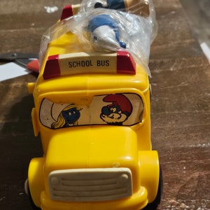1982 Smurf School Bus 1917 - Etsy