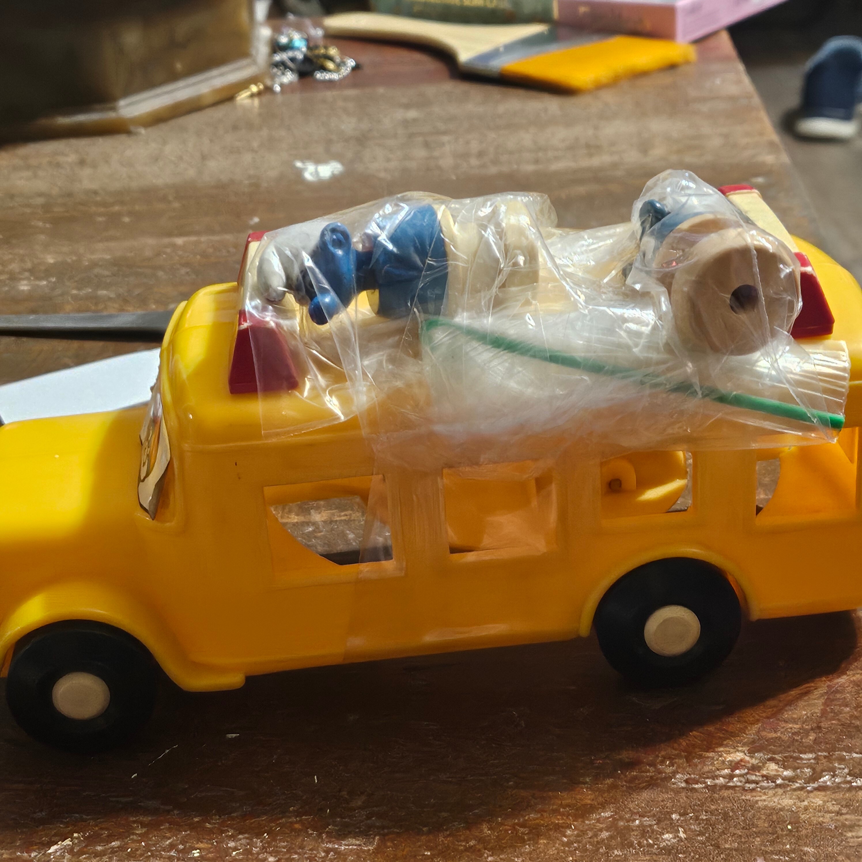 1982 Smurf School Bus 1917 - Etsy