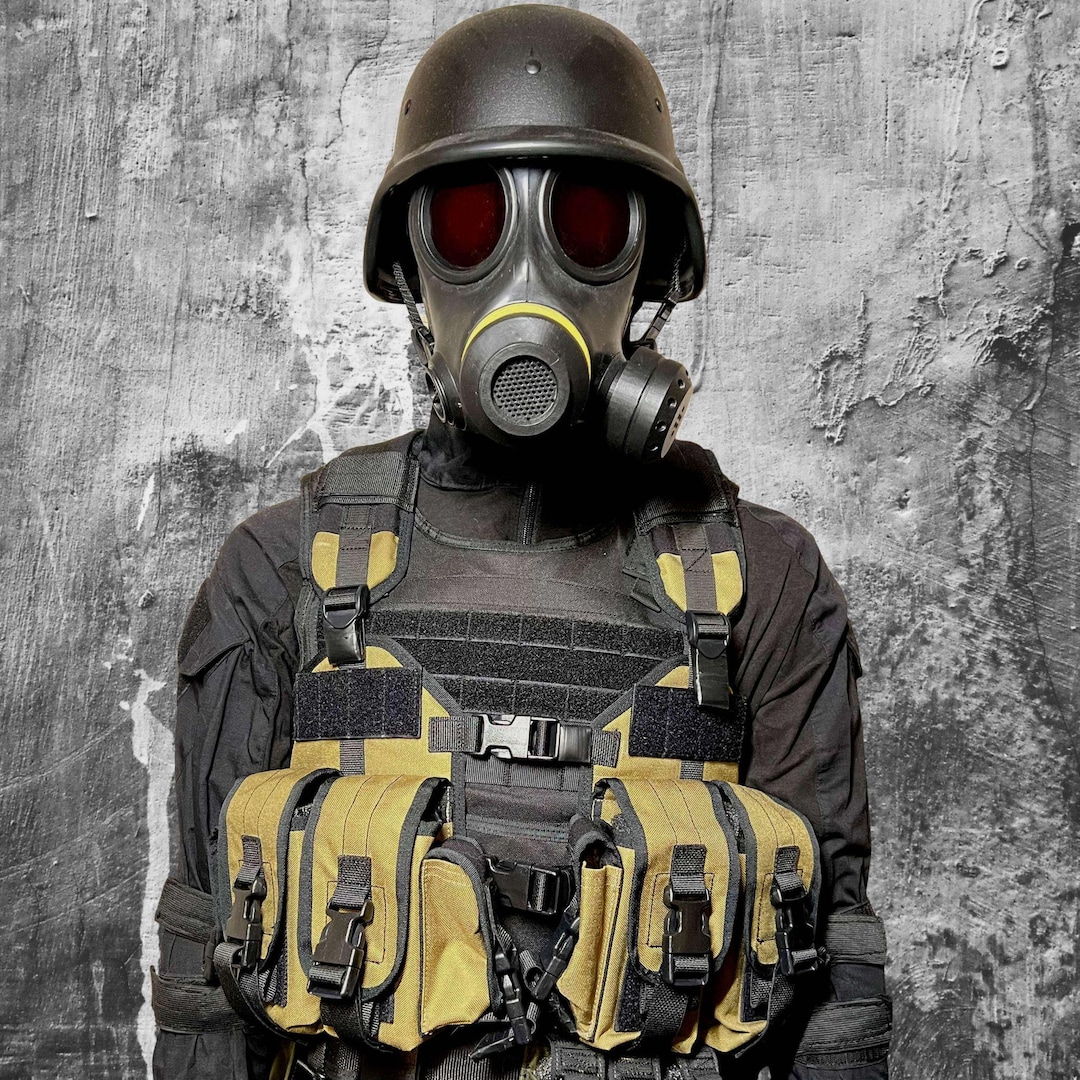 HUNK Replica LBV & Pouches Resident Evil 2 Remake - Etsy