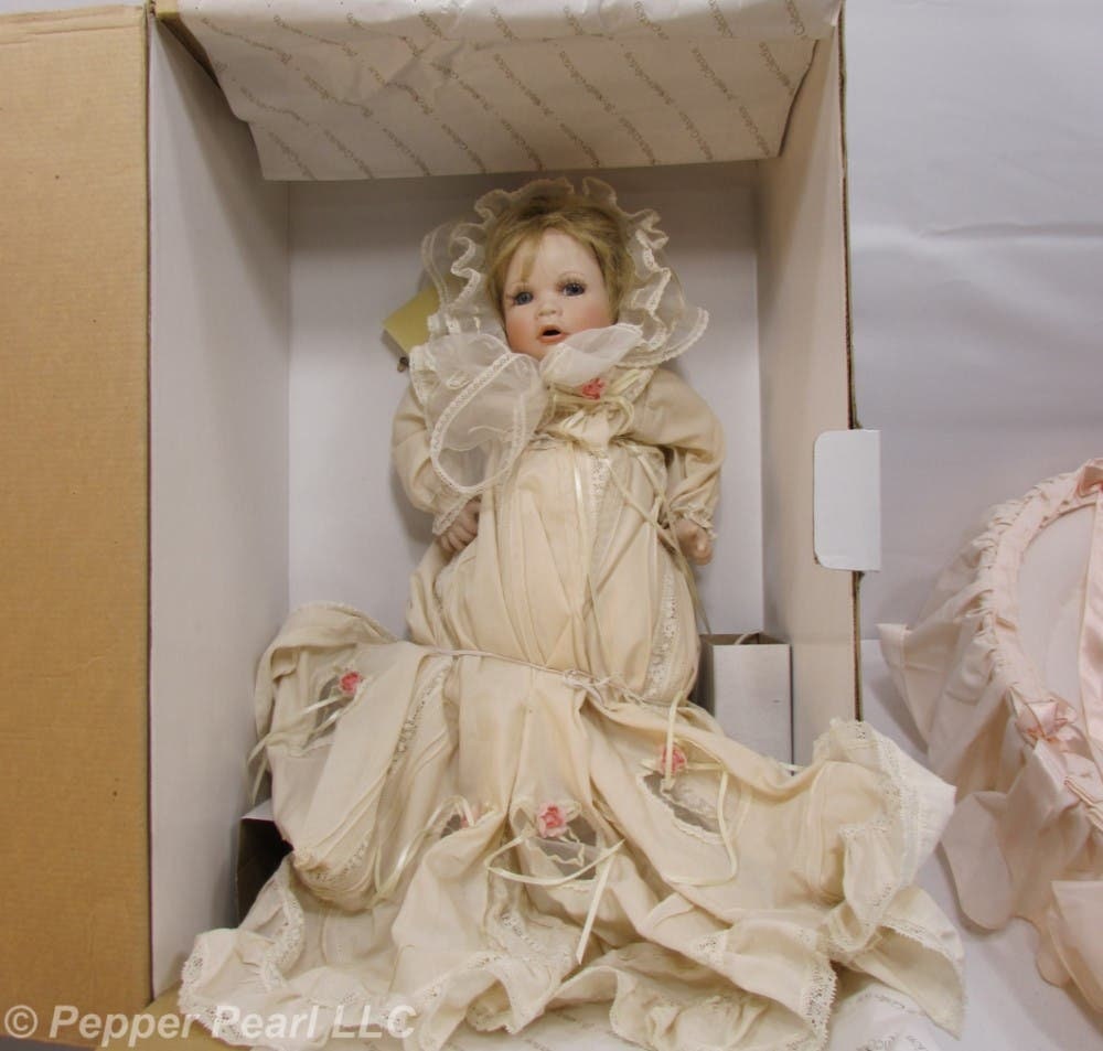 Porcelain Collector Doll Elena the Hamilton Collection Helen Boehm ...