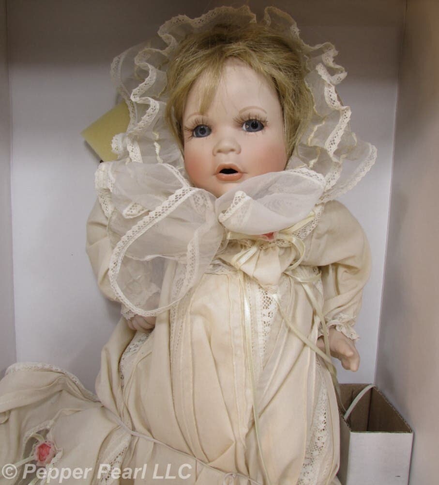 Porcelain Collector Doll Elena the Hamilton Collection Helen Boehm ...