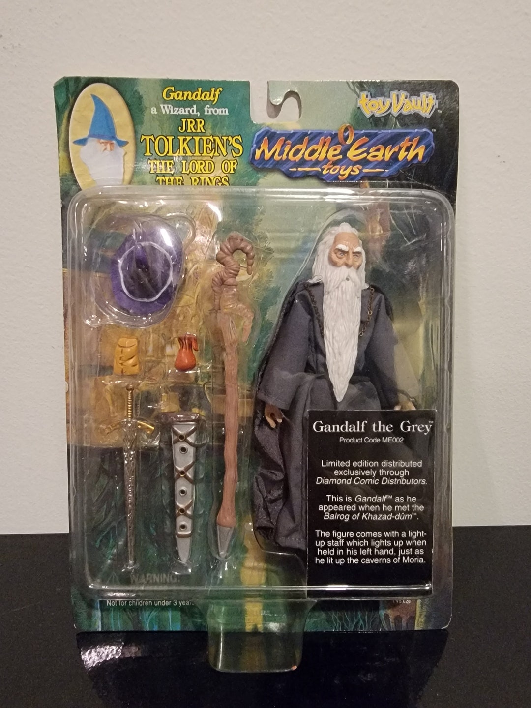 Gandalf the Grey Action Figure, Middle Earth Toys 1998, Toy Vault NIB ...