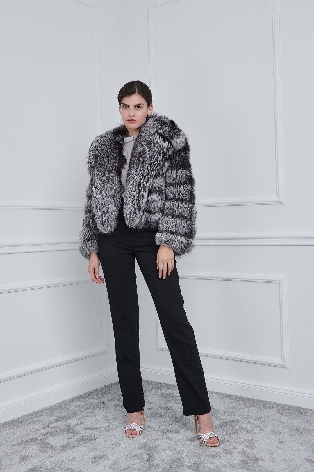 Silver Fox Fur Short Jacket With Wide Rever Collar Made of 100% Real ...