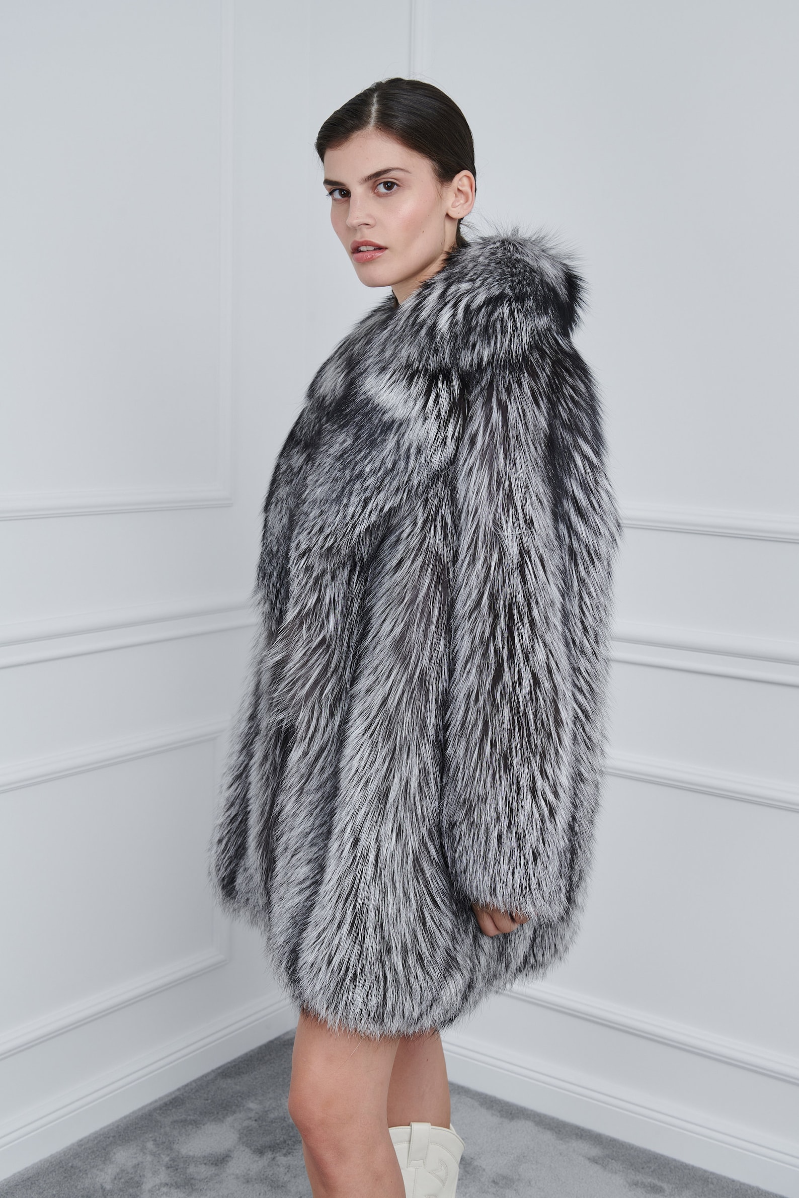 Silver Fox Fur Jacket With Rever Collar. Real Fox Fur Coat. Genuine Fox ...