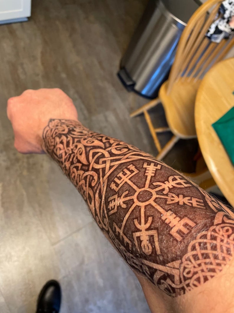 GOW Odin Viking Nordic Compass Medieval Celtic Tree of Life Wolves ...