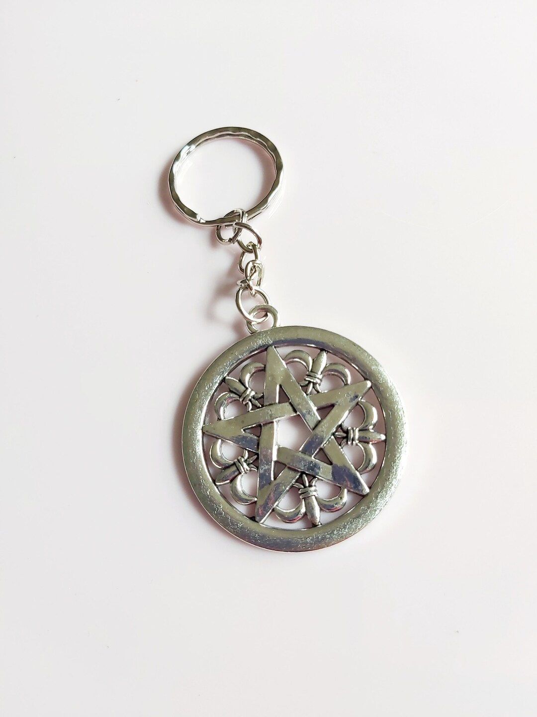 Large Wiccan Pentagram Keyring. Encircled Five Pointed Star Symbol ...