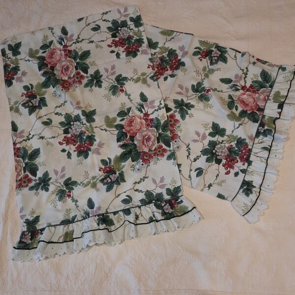 Waverly Pillow - Etsy