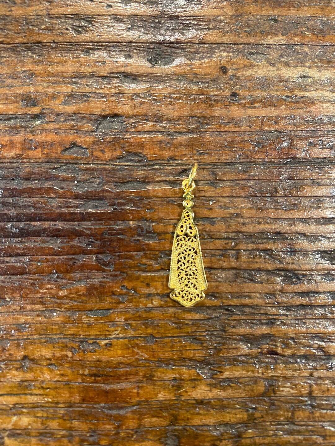 19,2k Solid Gold Lady of Fatima in Filigree. 800 Gold Handmade Pendant ...