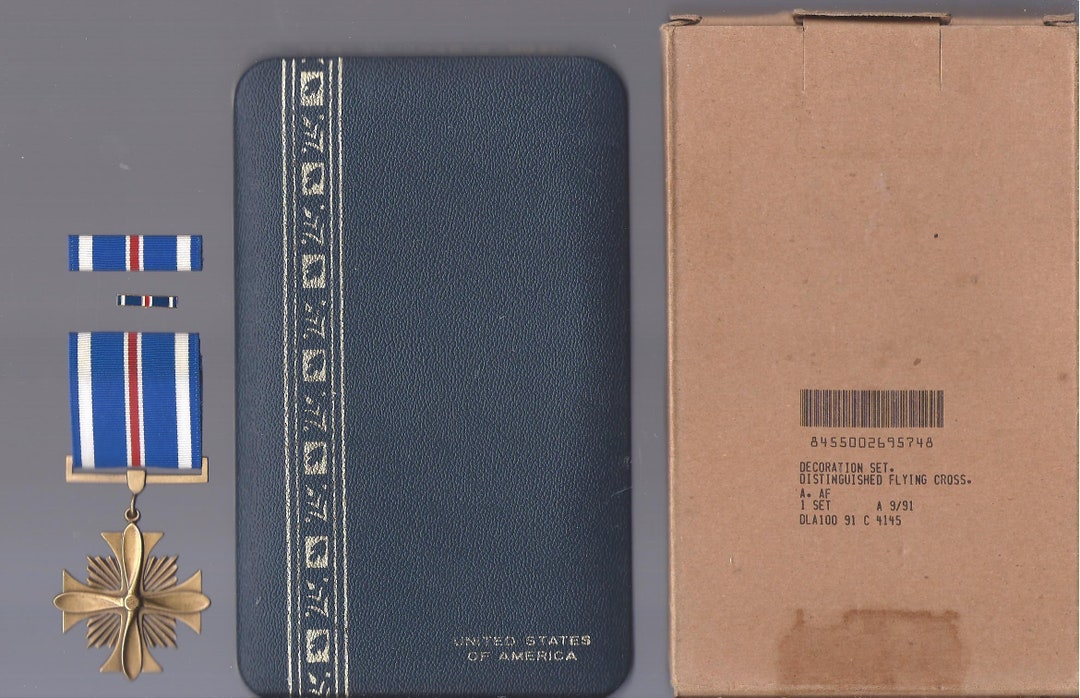 Distinguished Flying Cross DFC Medal Set in Case With Ribbon Bar and ...