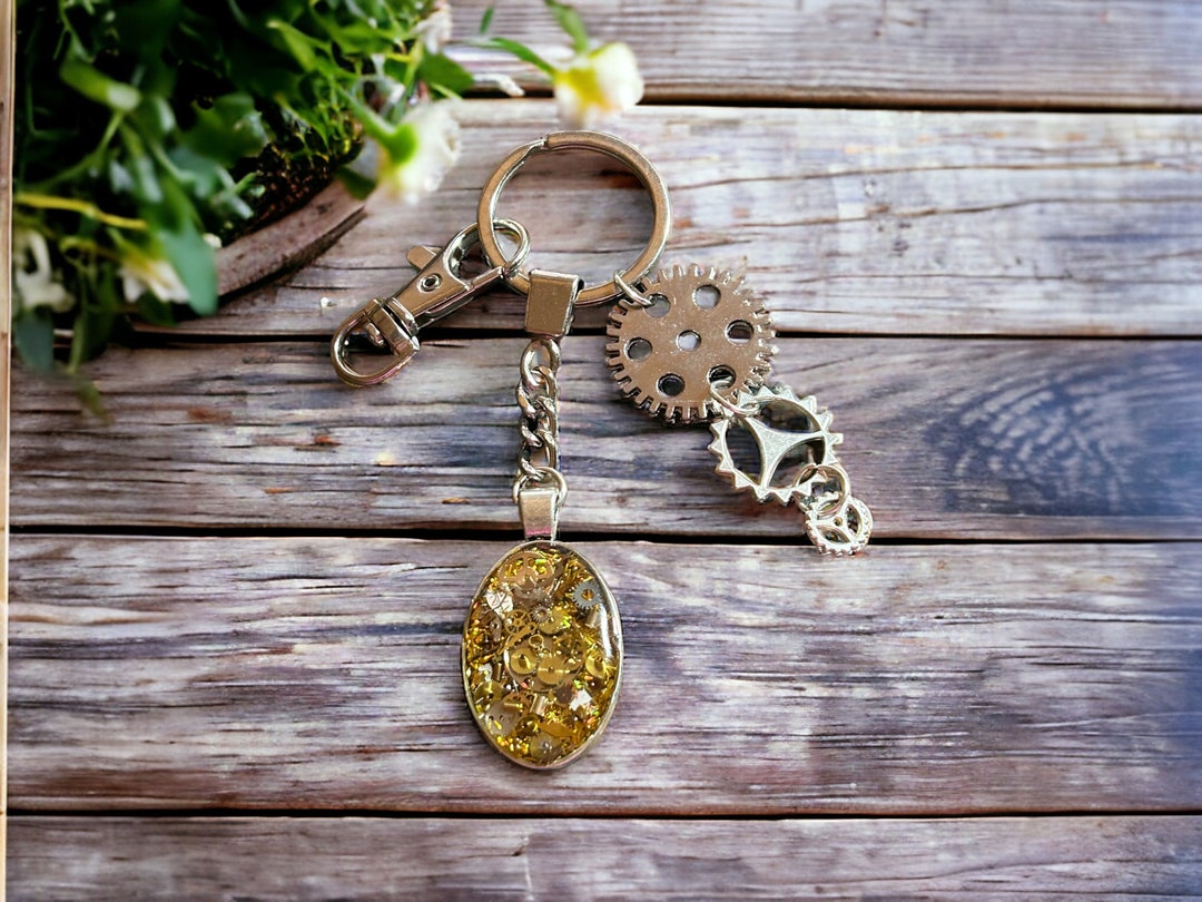 Steampunk Keyring, Handmade, Unique, Vintage Watch Parts, Resin ...