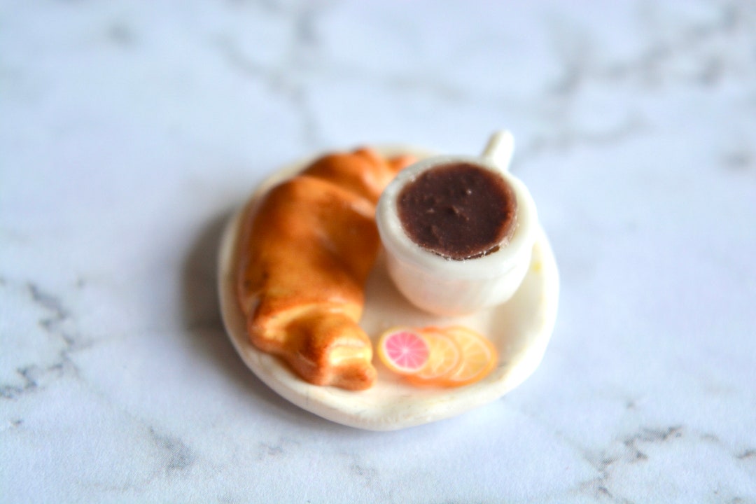 Magnet Plate of Croissant, Hot Chocolate and Slices of Fruit, Miniature ...