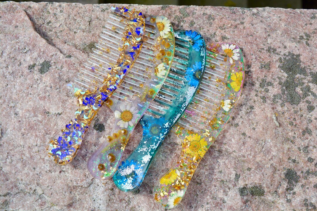Resin Comb With Real Dried Flowers, Glitter and Pieces of Gold Leaf ...