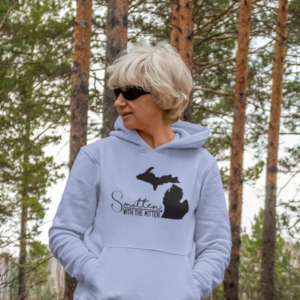 Smitten With the Mitten Svg - Etsy