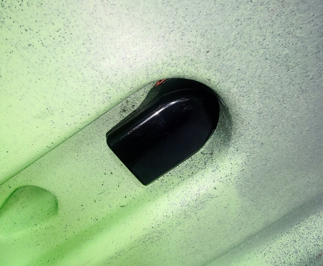 Crescent Shoalie Garmin STRIKER Dual Beam Extreme Tuck Scupper ...