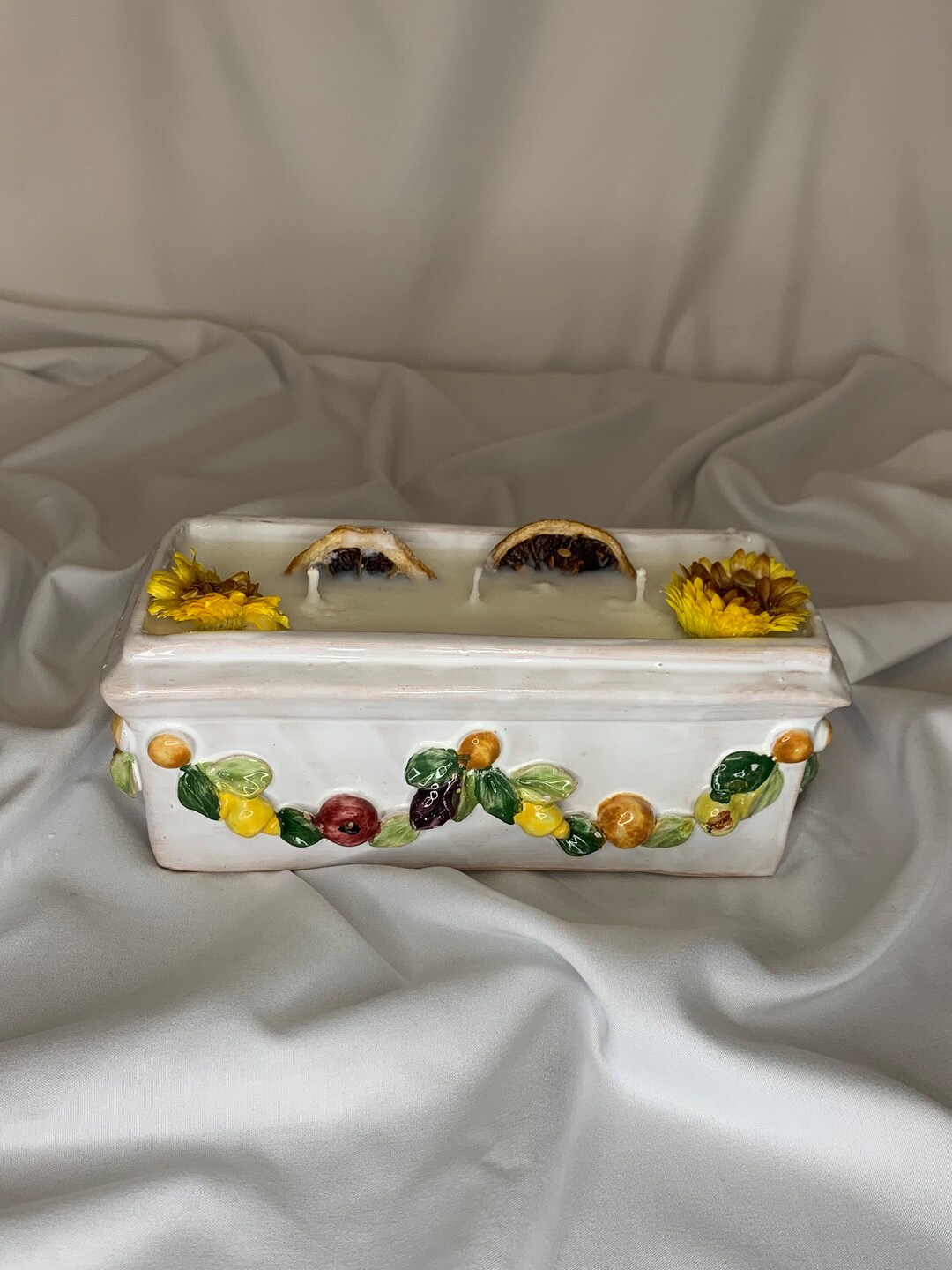 The Este - Reclaimed Container Candle With Saucer and Dried Floral ...