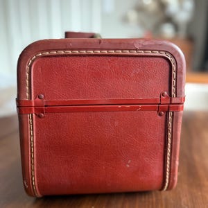 Taperlite Red Train Case - Etsy