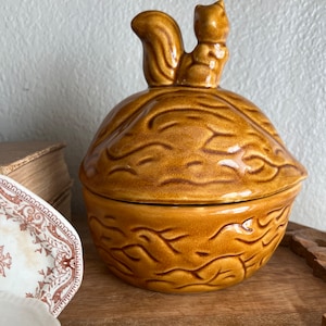 Vintage Squirrel and Nut Lidded Jar - Etsy